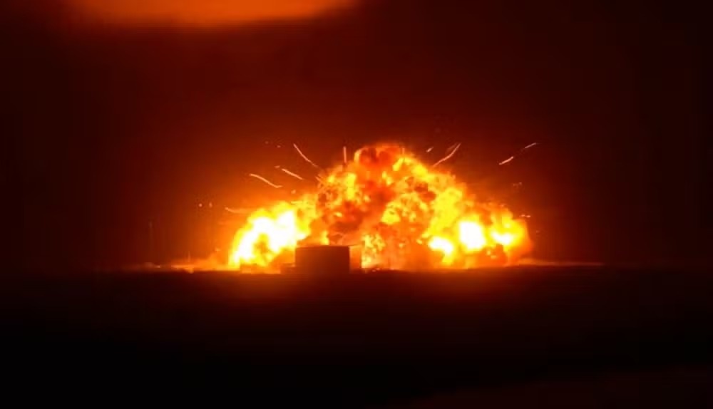 Foguete da Blue Origin explode durante teste nos EUA | Portal AZ